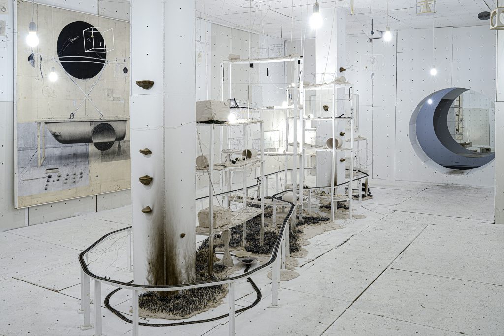 SIMON HEHEMANN: DIE ERDE DREHT SICH LEISE · bpar.DIGITAL